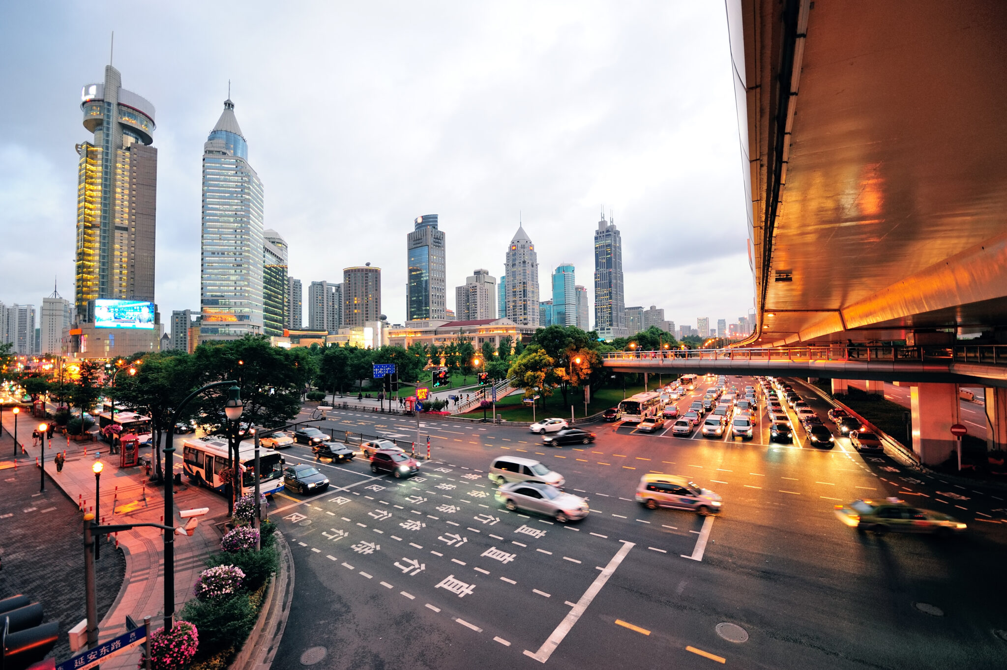 Dubai AI Traffic Camera Violations: 11 Rules in 2025